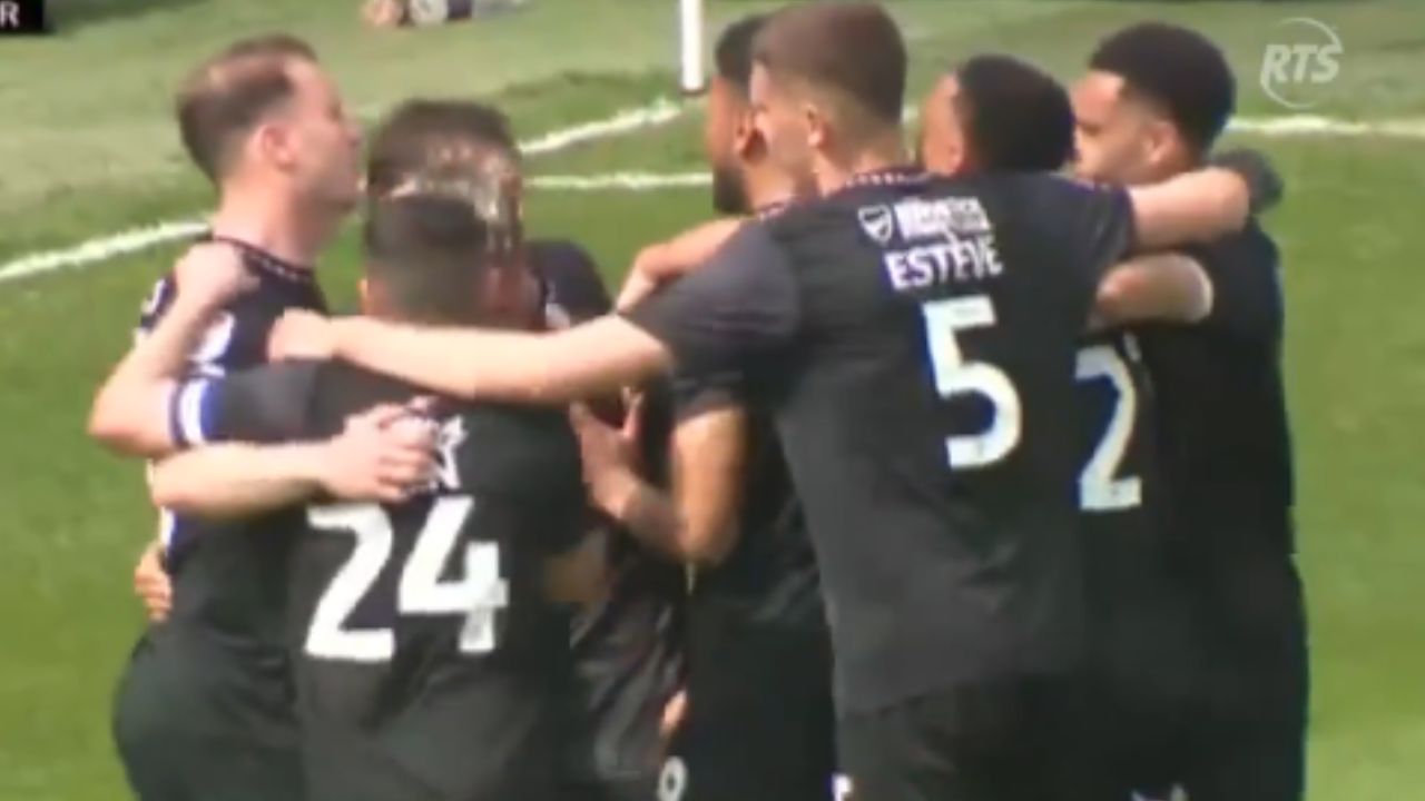 Jeremy Sarmiento brilla con doblete en la goleada del Burnley - RTS ...